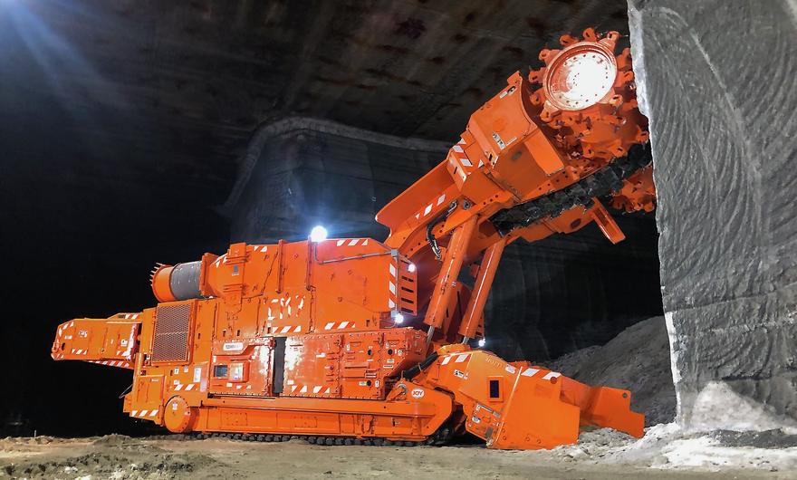 Komatsu introduces innovations in room and pillar mining at MINExpo ...