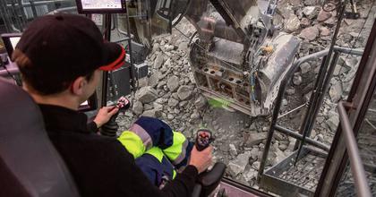 P&H 2300XPC AC electric rope shovel | Komatsu