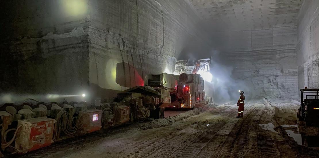 Joy 12HM continuous miner series | Komatsu