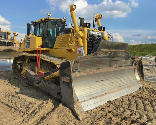 D155PX-8 LGP large crawler dozer | Komatsu